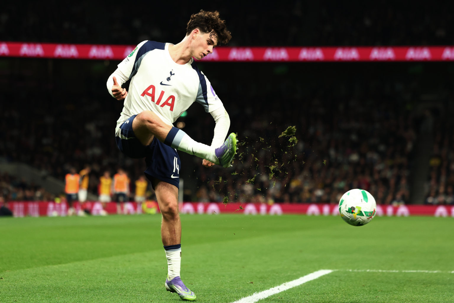Tottenham fans agree on Archie Gray after his EFL Cup performance vs ...