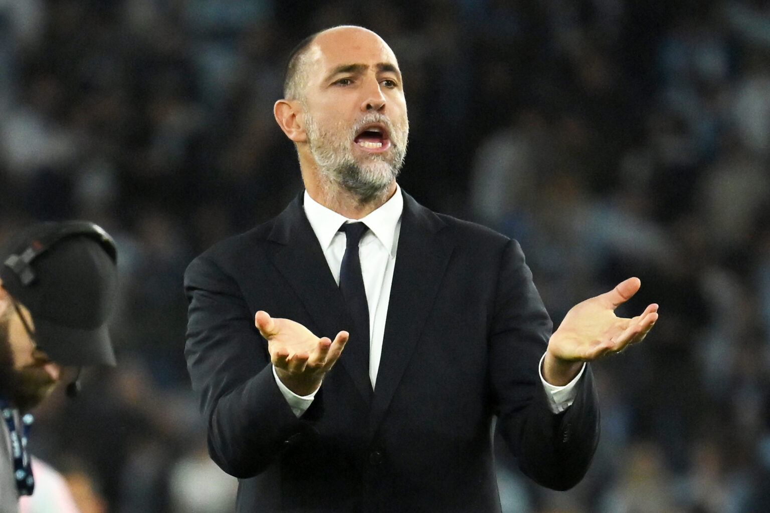 Peter Bankes - The referee who incensed Mourinho and Conte appointed ...
